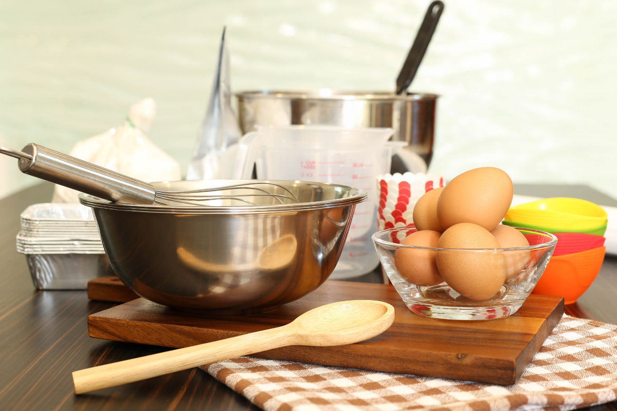 The Cake Baking Utensils to Make Cake Easy